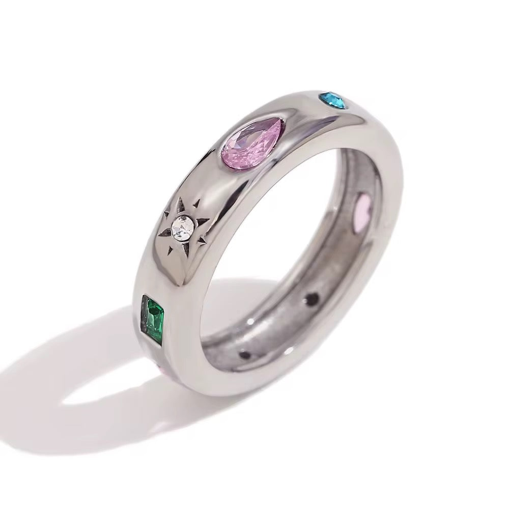 Roxy Ring – MATHEL